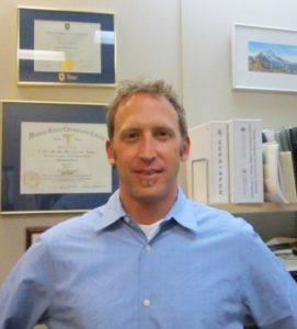Dr. Denis Simons